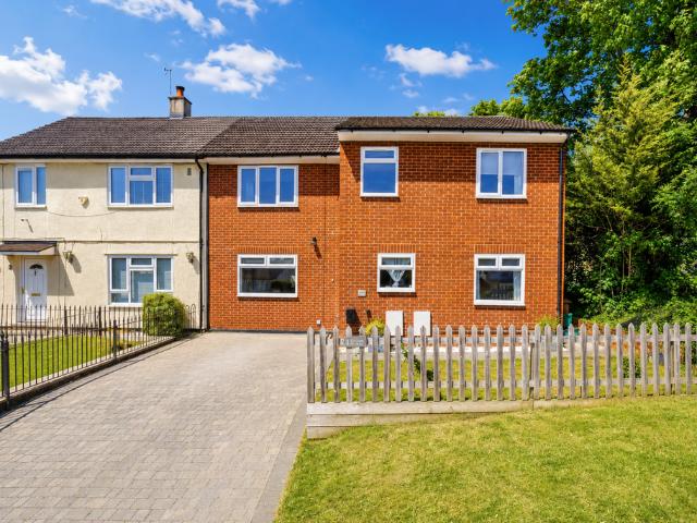 5 bedroom semi detached house for sale