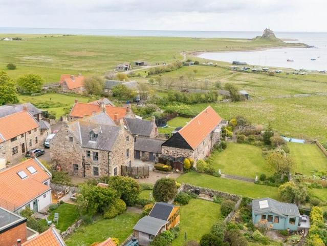 5 bedroom semi detached house for sale