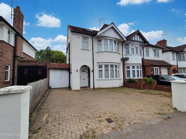 5 bedroom semi detached house for sale