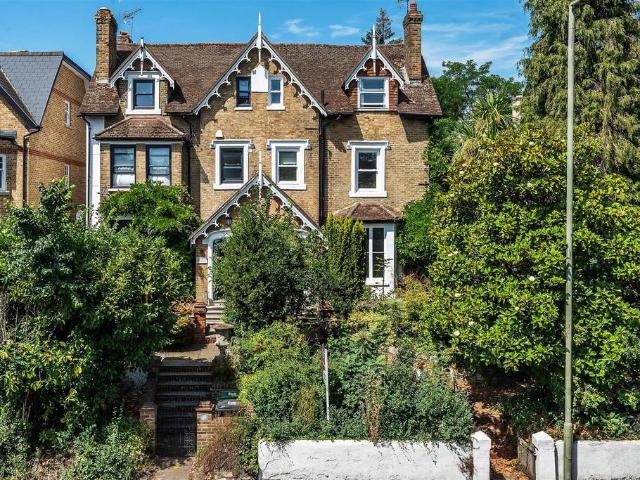 5 bedroom semi detached house for sale