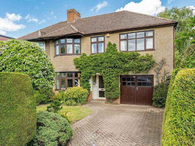 5 bedroom semi detached house for sale