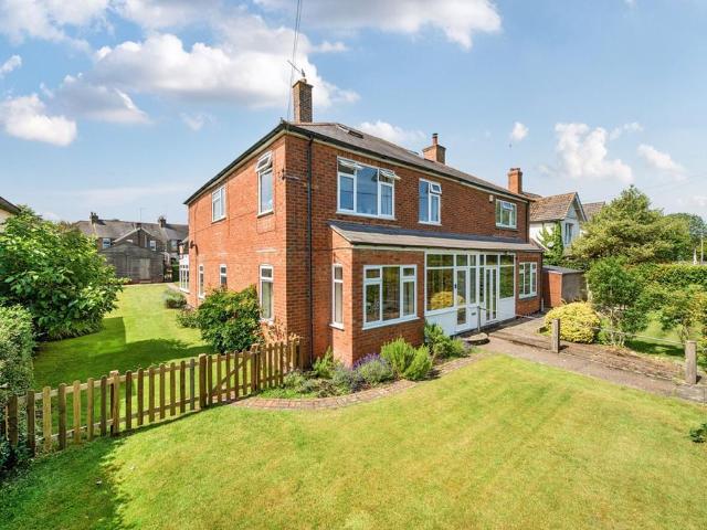 5 bedroom semi detached house for sale