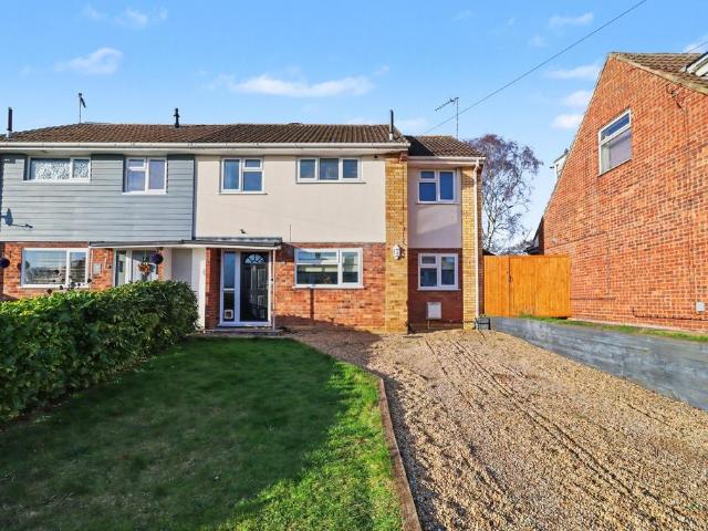 5 bedroom semi detached house for sale