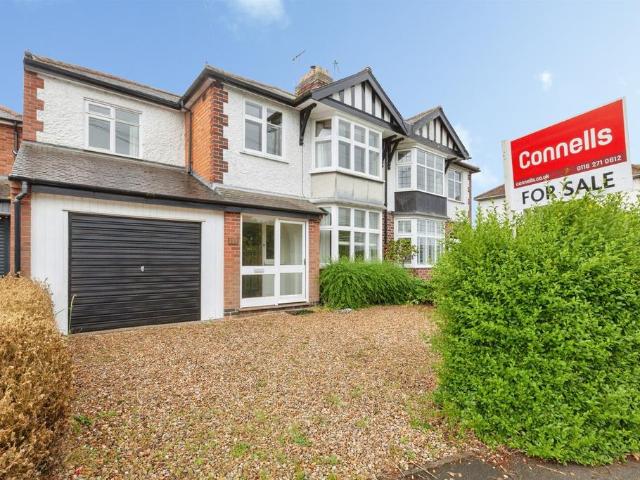 5 bedroom semi detached house for sale