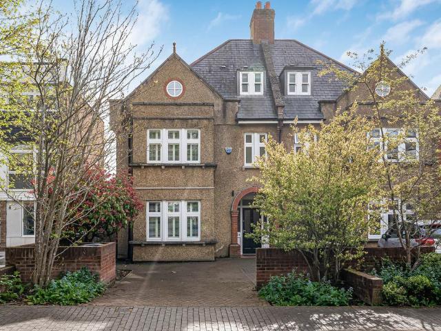 5 bedroom semi detached house for sale