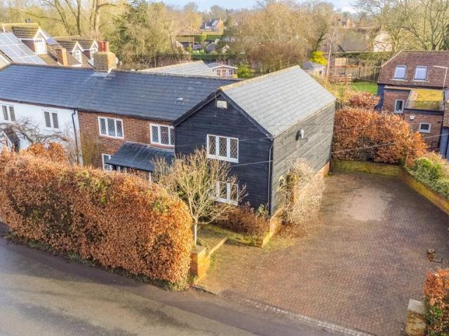 5 bedroom semi detached house for sale