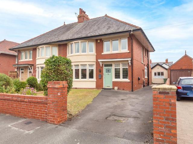 5 bedroom semi detached house for sale