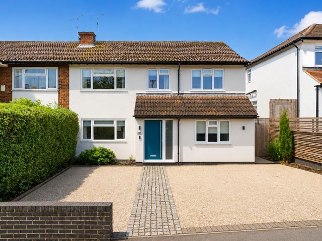 5 bedroom semi detached house for sale