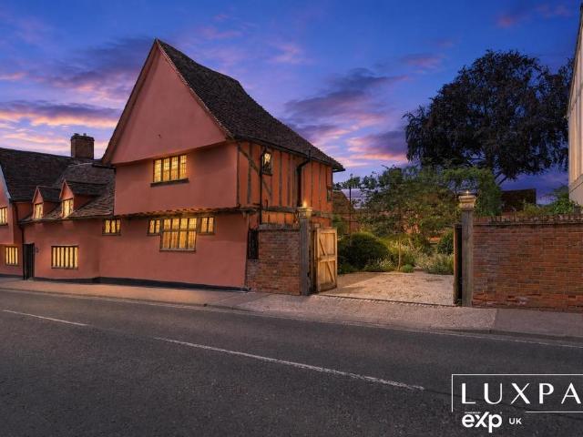 5 bedroom semi detached house for sale