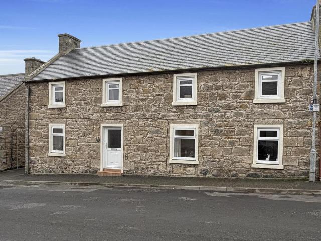 5 bedroom semi detached house for sale