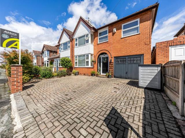 5 bedroom semi detached house for sale