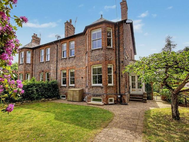 5 bedroom semi detached house for sale