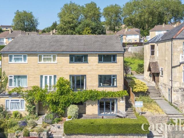 5 bedroom semi detached house for sale