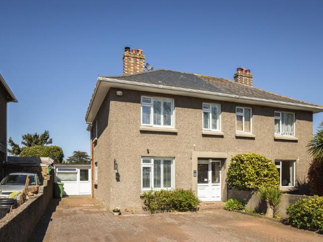 5 bedroom semi detached house for sale