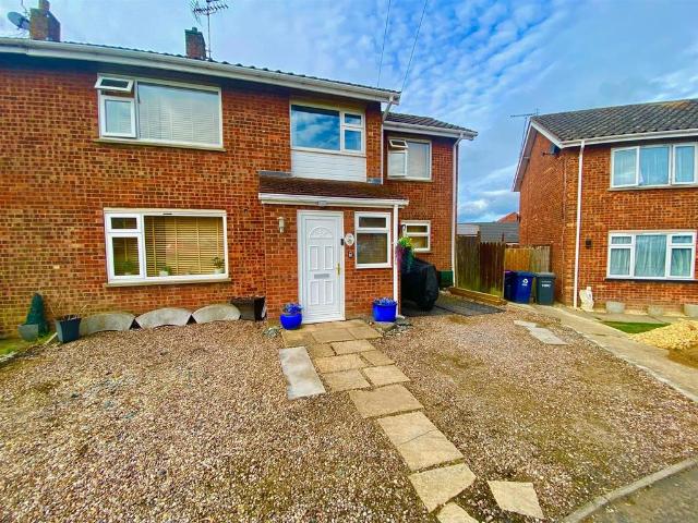5 bedroom semi detached house for sale