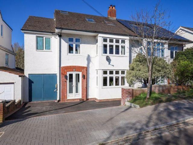 5 bedroom semi detached house for sale