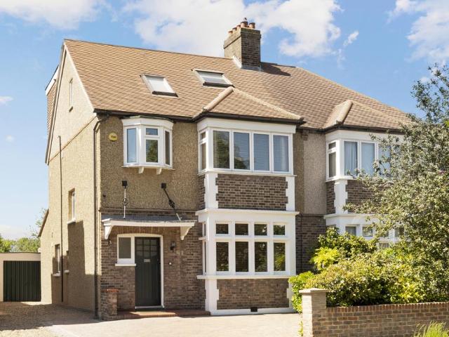 5 bedroom semi detached house for sale