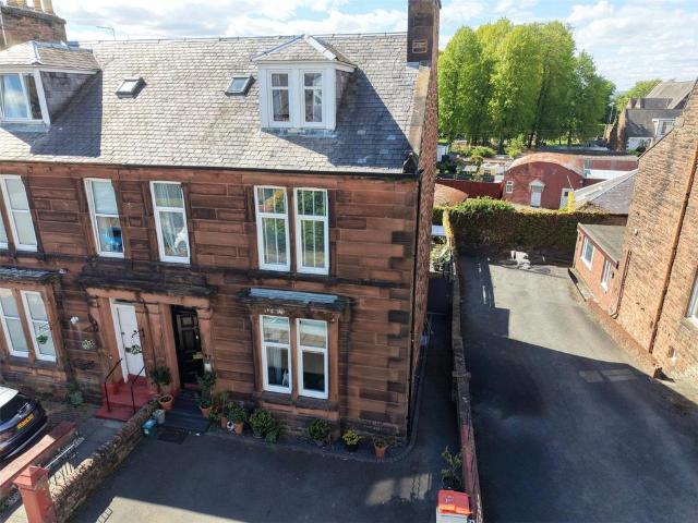 5 bedroom semi detached house for sale