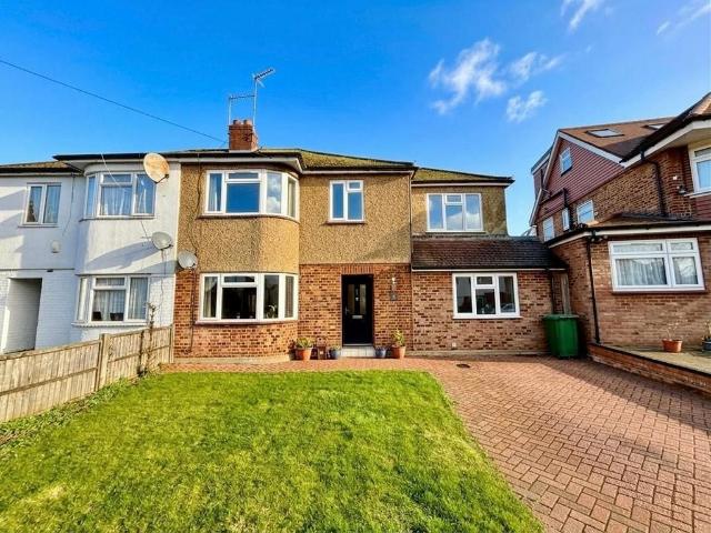 5 bedroom semi detached house for sale
