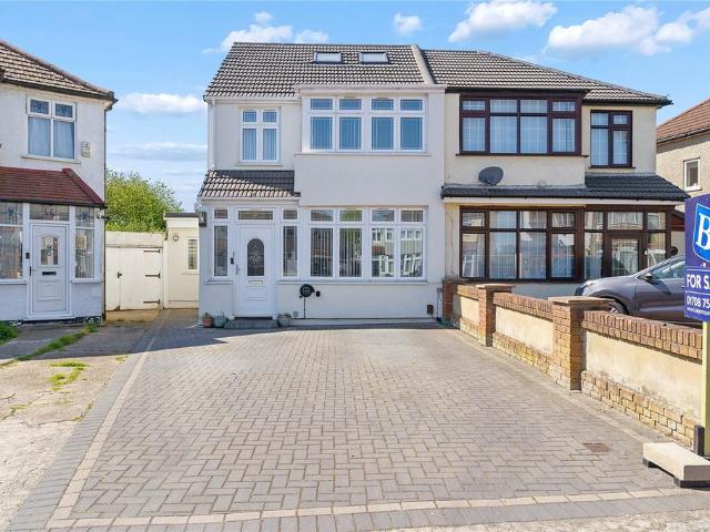 5 bedroom semi detached house for sale