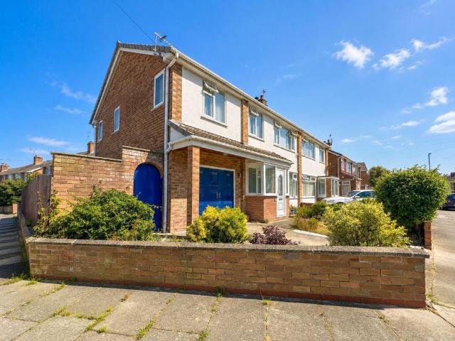 5 bedroom semi detached house for sale