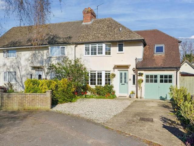 5 bedroom semi detached house for sale