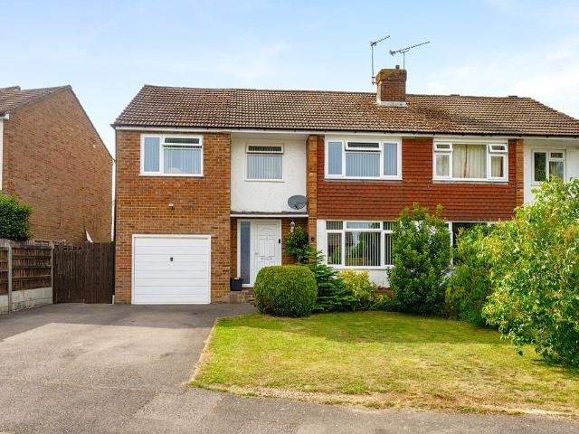 5 bedroom semi detached house for sale