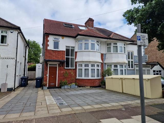 5 bedroom semi detached house for sale