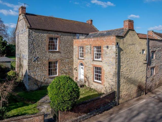 5 bedroom semi detached house for sale