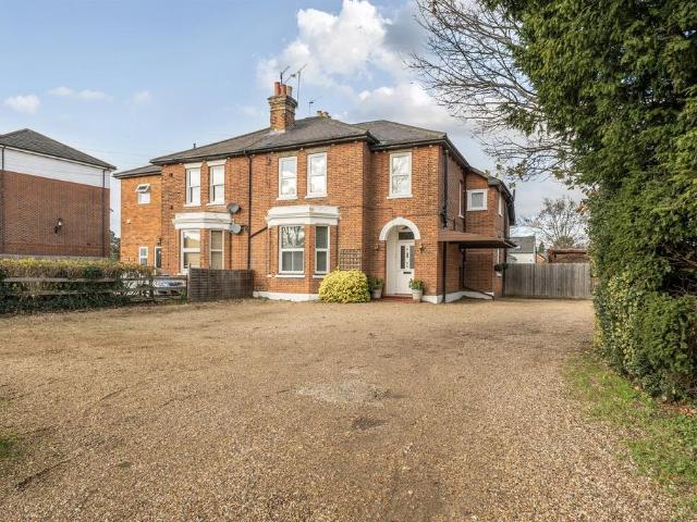 5 bedroom semi detached house for sale