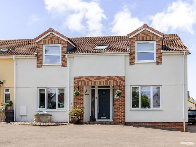 5 bedroom semi detached house for sale