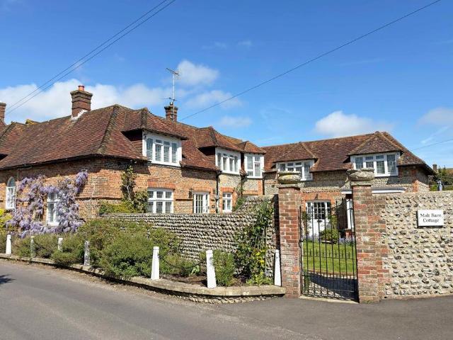 5 bedroom semi detached house for sale