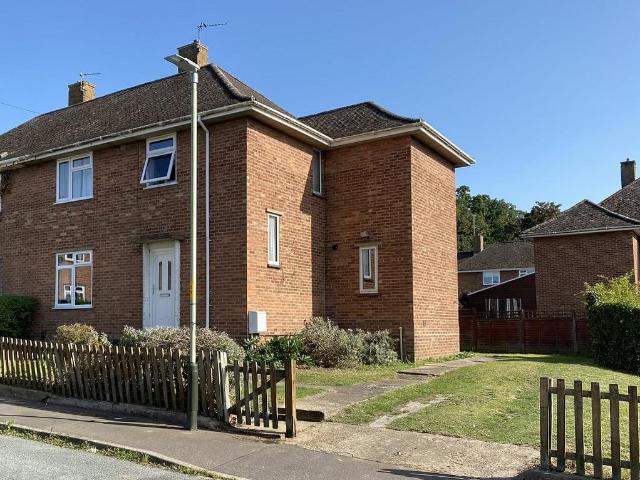 5 bedroom semi detached house for sale