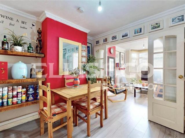 5 bedroom semi detached house for sale