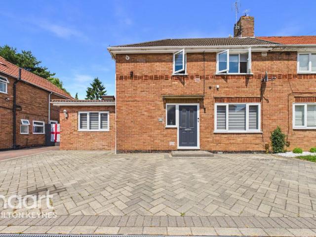 5 bedroom semi detached house for sale
