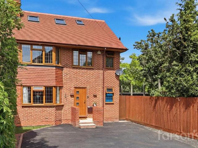 5 bedroom semi detached house for sale