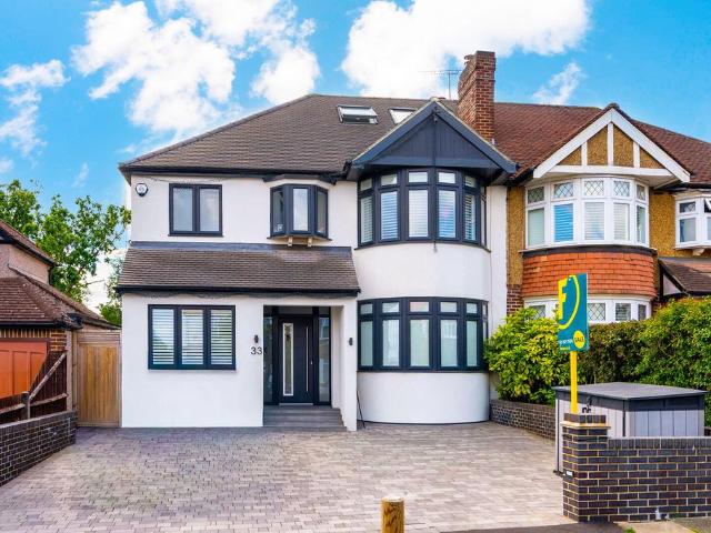 5 bedroom semi detached house for sale