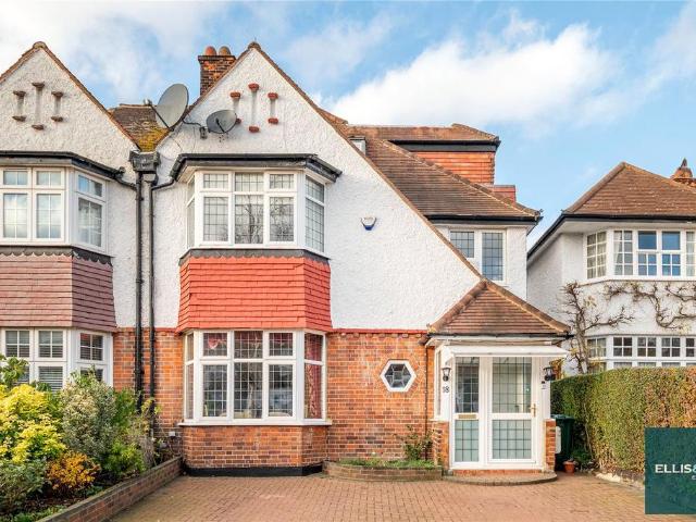 5 bedroom semi detached house for sale