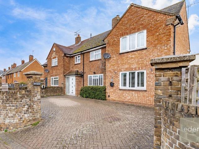 5 bedroom semi detached house for sale