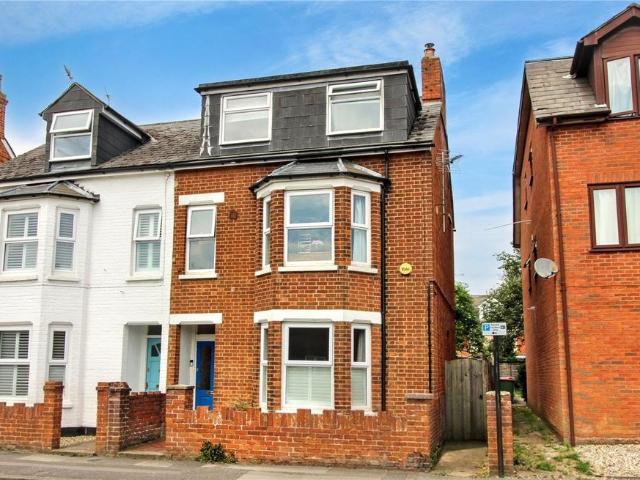 5 bedroom semi detached house for sale