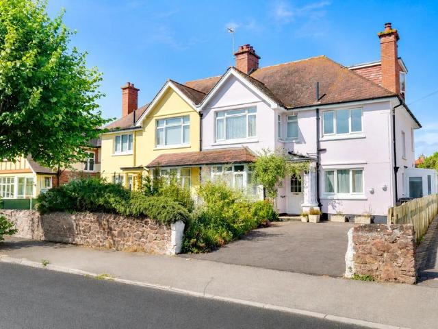 5 bedroom semi detached house for sale