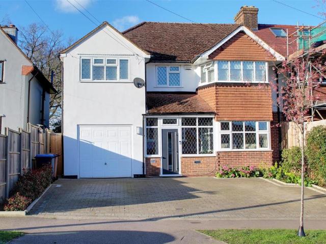 5 bedroom semi detached house for sale