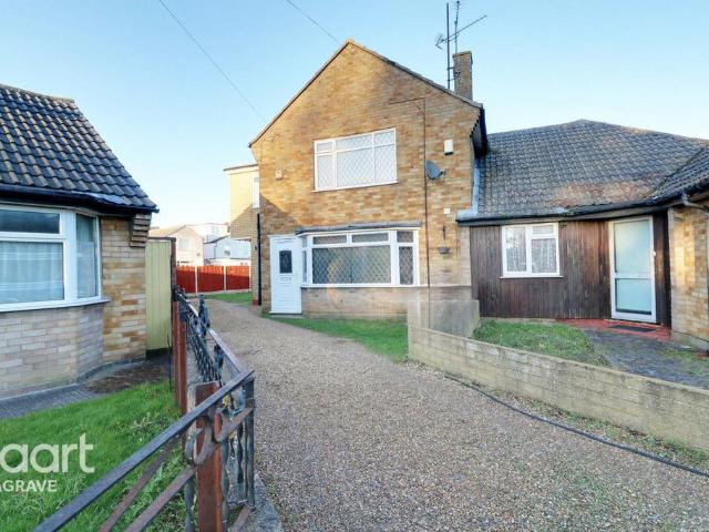 5 bedroom semi detached house for sale