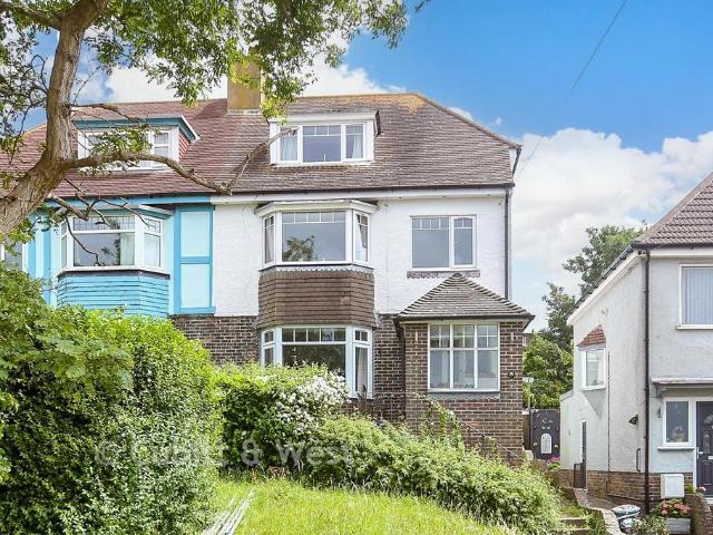 5 bedroom semi detached house for sale
