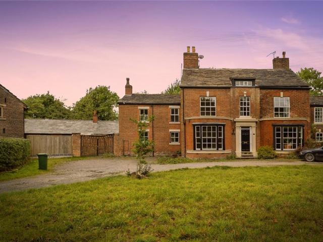 5 bedroom semi detached house for sale