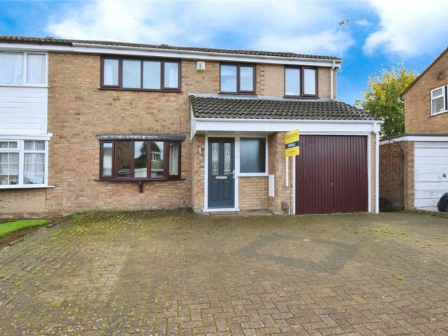 5 bedroom semi detached house for sale