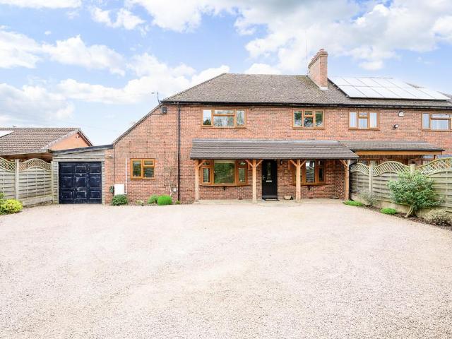 5 bedroom semi detached house for sale