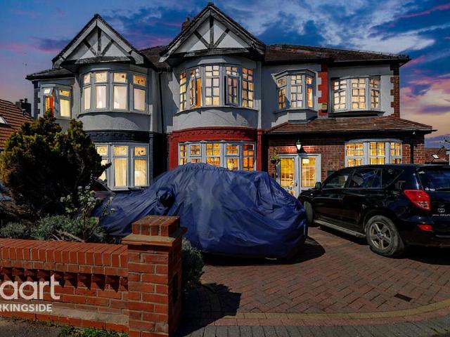 5 bedroom semi detached house for sale