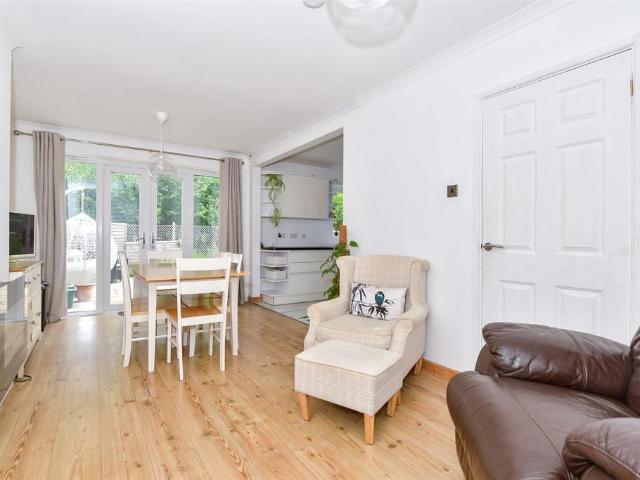 5 bedroom semi detached house for sale