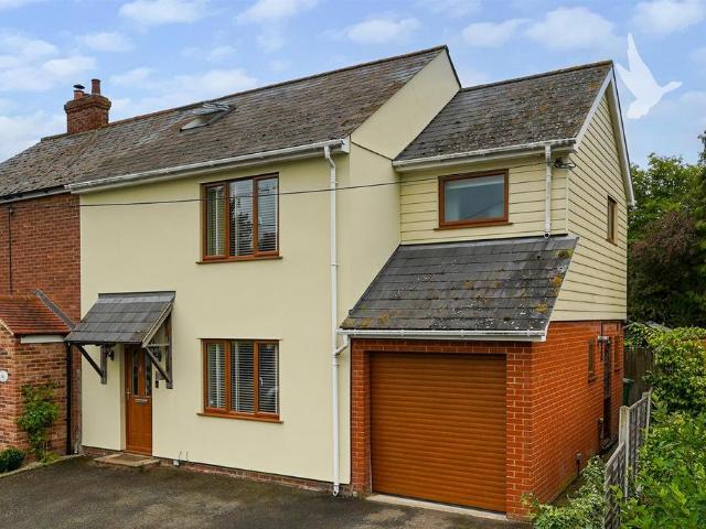 5 bedroom semi detached house for sale
